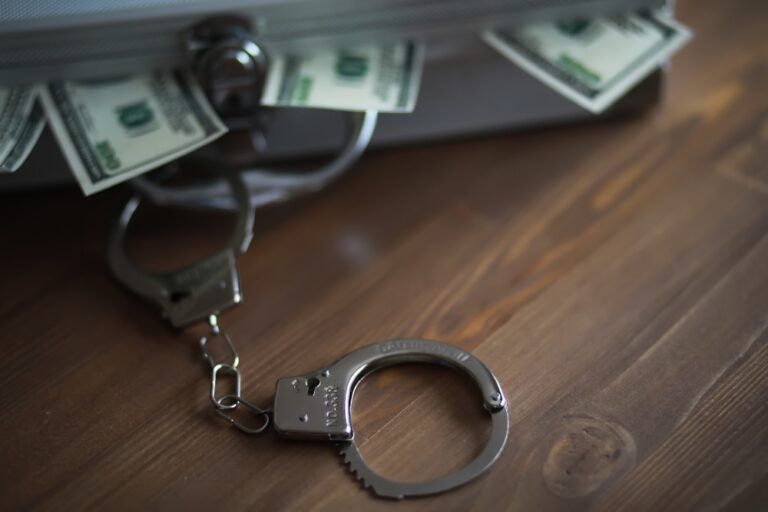 Understanding How A White-Collar Crime Is Defined As A Federal Offense ...